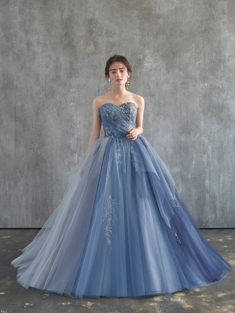 【オリジナルドレス Amie BLUE - アミ -】｜BRIDARIUM MUE(ブライダリウム ミュー)｜ドレス検索サイト【ウエディング ...